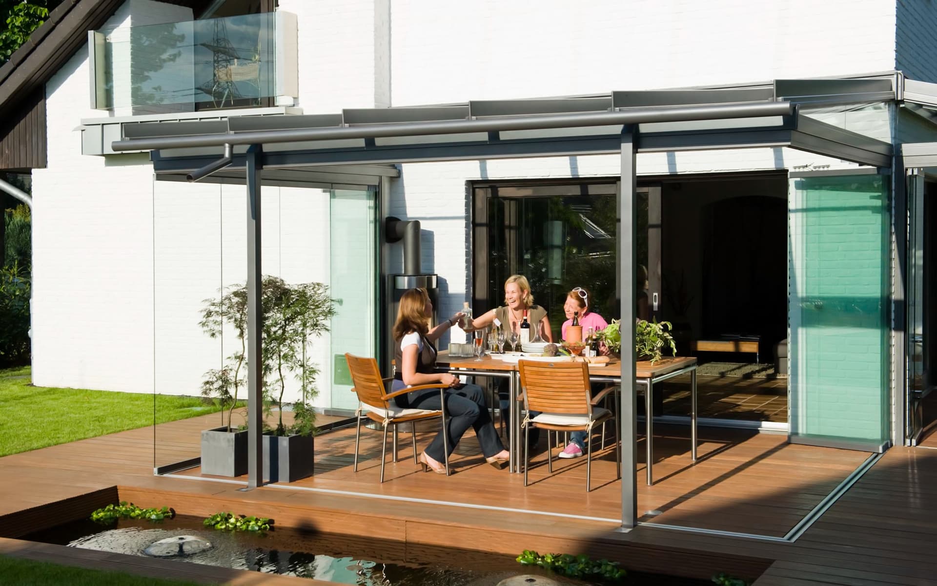 Sommergarten | Terrasse | Aluminiumprofil | Flachdach | RAL-Farbe